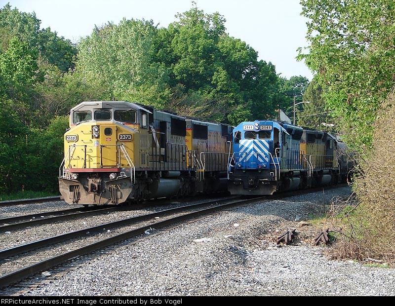 UP 2373 & CEFX 3141